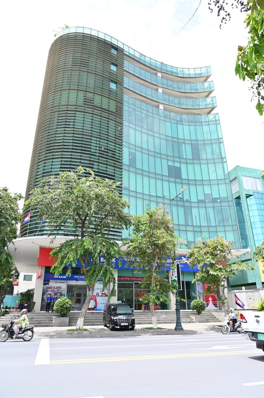 ធនាគារ HH BANK ត្រៀមបុគ្គលិកជាង ២០នាក់ ដើម្បីចូលរួមព្រឹត្តិការណ៍ ...