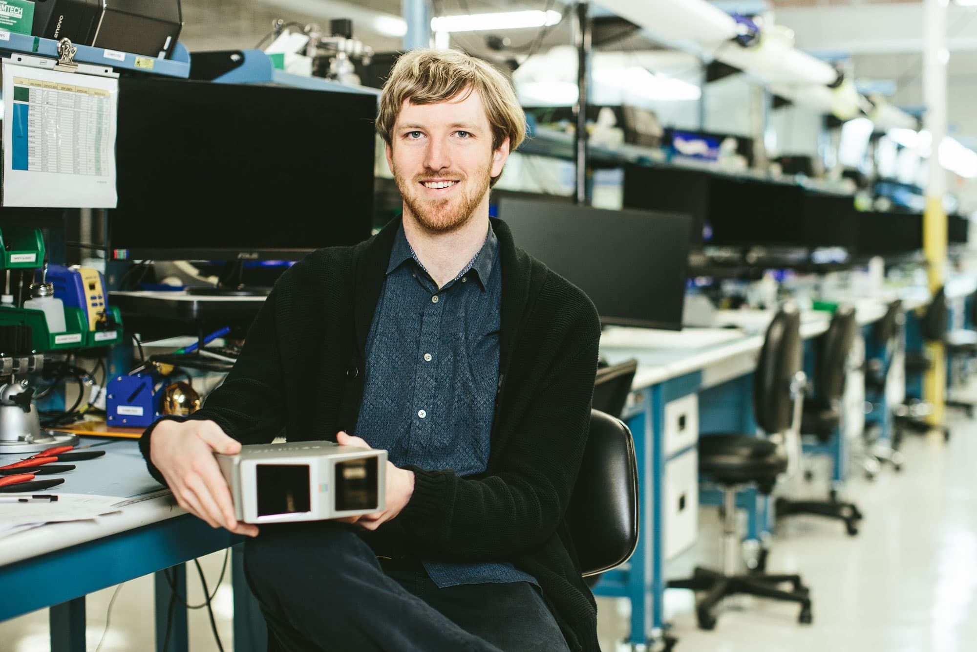 រៀនមិនចប់សកល Austin ចេញរកស៊ីរបរបច្ចេកវិទ្យា ក្លាយជាមហាសេដ្ឋីក្មេងបំផុត ...