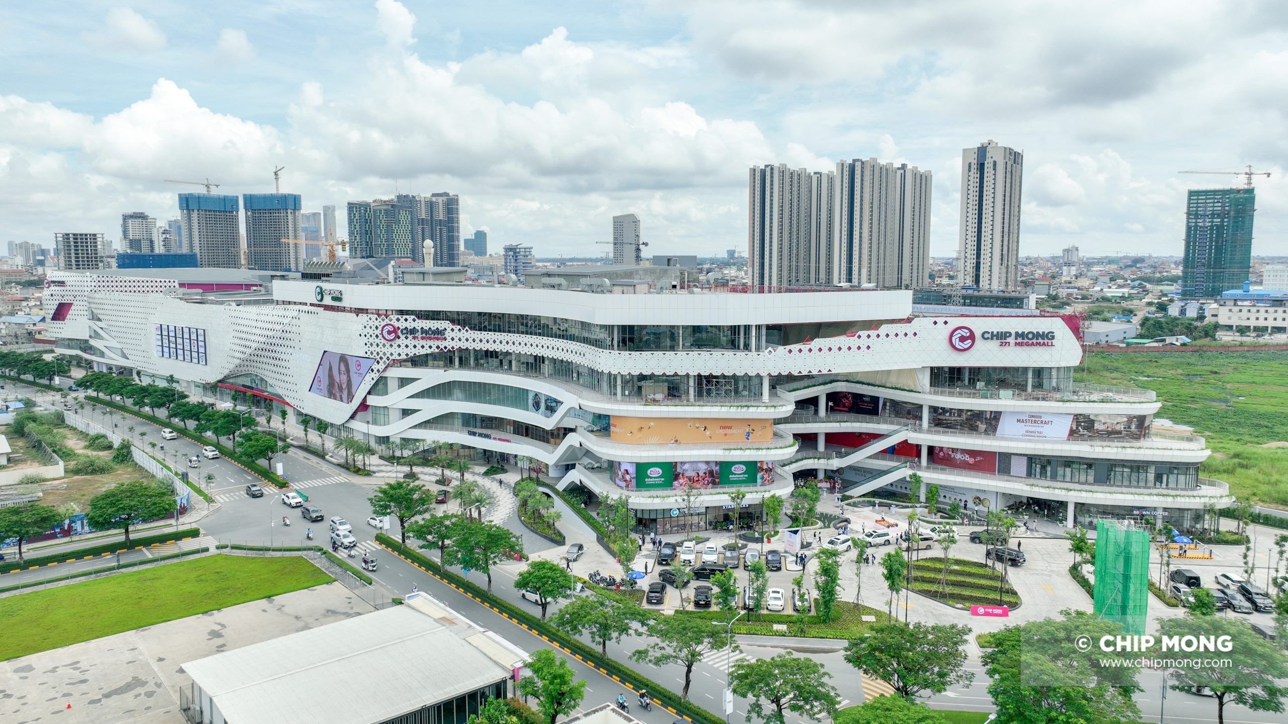 មិនចាញ់បរទេស! ផ្សារទំនើបធំៗ៣នេះ សុទ្ធតែបង្កើតឡើងដោយកូនខ្មែរ ...