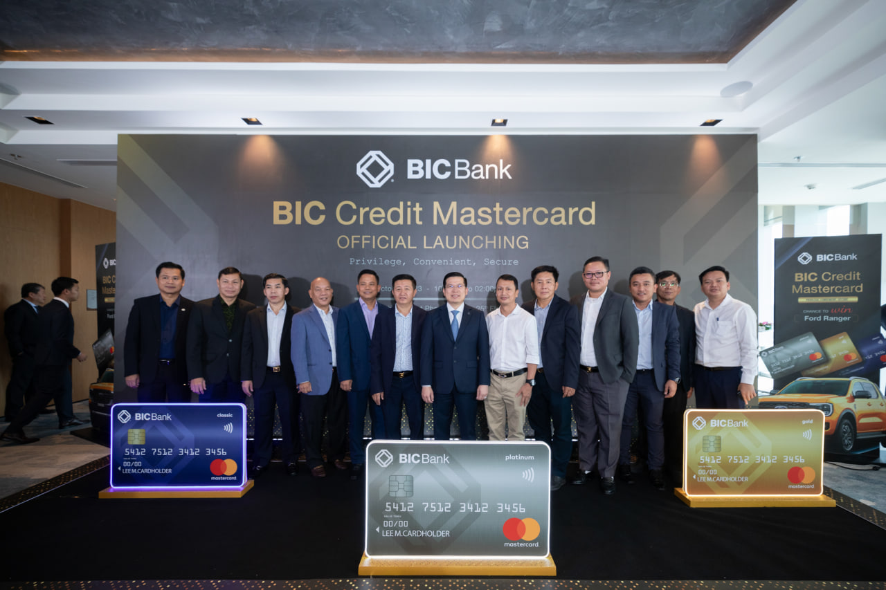 ធនាគារ ប៊ីអាយស៊ី ដាក់សម្ពោធជាផ្លូវការបណ្ណឥណទាន BIC Credit Mastercard ...