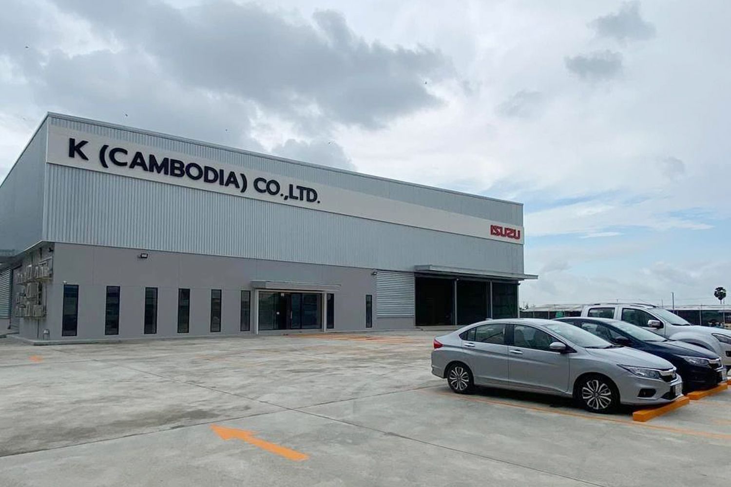 ដំណឹងល្អ! ទីបំផុតរោងចក្រដំឡើងរថយន្ដរបស់ជប៉ុន១នេះ បានបើកដំណើរការនៅខ្មែរជាផ្លូវការហើយ