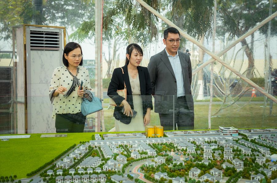 ឆ្ពោះទៅមុខជានិច្ច! បុរី ប៉េង ហួត បញ្ចុះបឋមសិលាបើកលក់គម្រោងថ្មីលើផ្ទៃដី ...