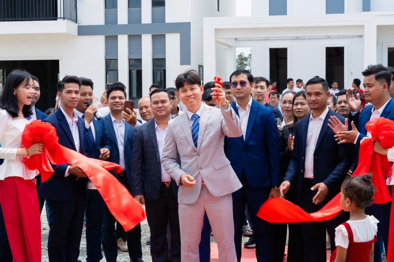ពិតជាស្អាតខ្លាំងណាស់! ក្រុមហ៊ុន ខេអេច លែន ...