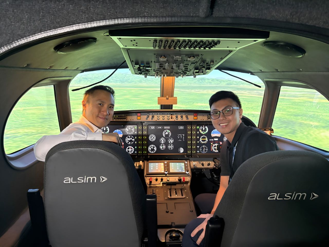 សាកលវិទ្យាល័យ CAMTECH និង WCC-ATC របស់ប្រទេសហ្វីលីពីនចាប់ដៃគូលើជំនាញអាកាសចរណ៍សម្រាប់និស្សិតកម្ពុជា